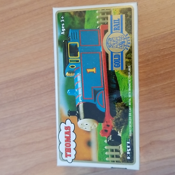 Thomas & Friends | Toys | Nwt Thomas The Tank Engine Turntable Playset ...